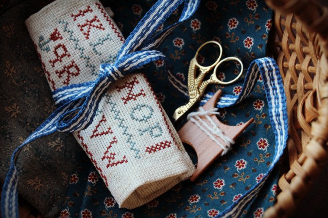 A Beginner’s Sampler, Ann Fox 1736 – Sleightholm Folk Art